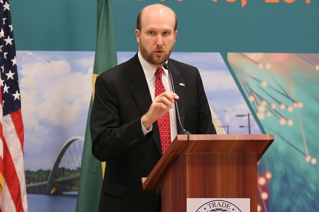 Um ano sem embaixador no Brasil - Crusoé