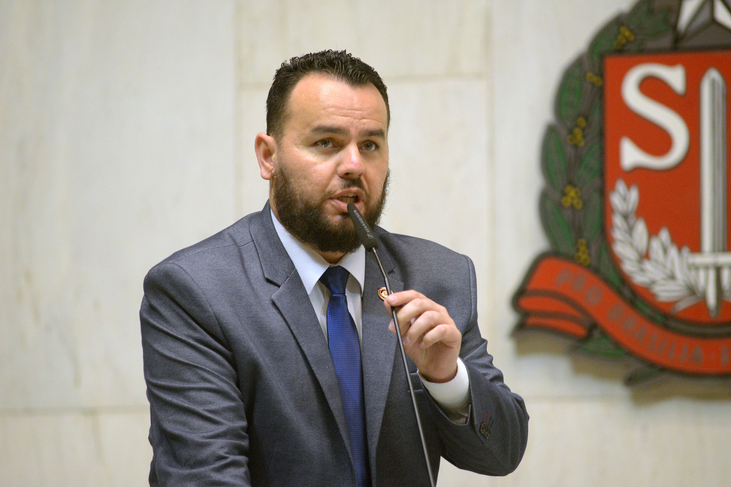 PSL pede expulsão de braço-direito de Eduardo Bolsonaro em SP - Crusoé
