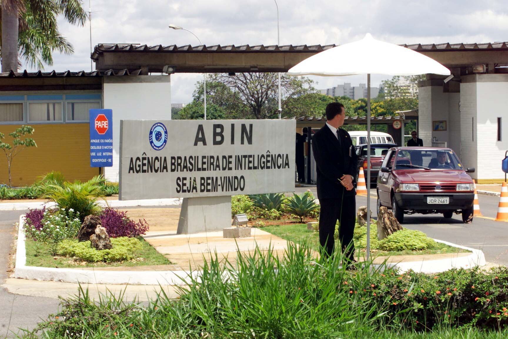 PF fez busca na Abin em apuração sobre relatórios para defender Flávio ...