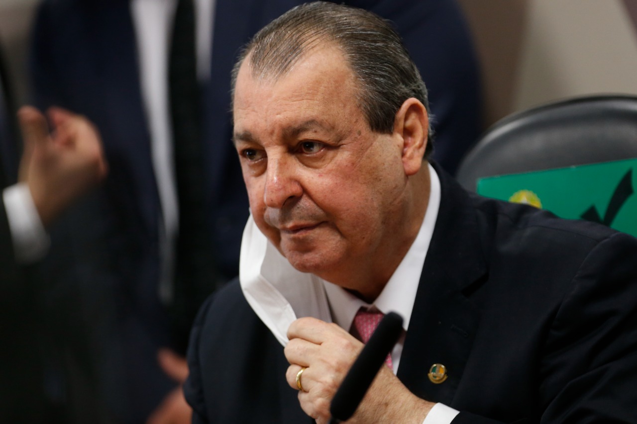 ‘Palavra de ordem é se aprofundar nas investigações’, diz Omar Aziz