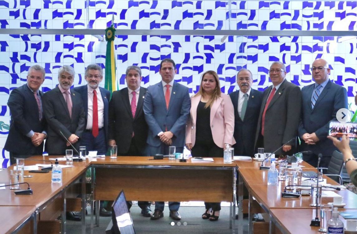 Congressistas recebem Iris Varela, ligada a Maduro e a criminosos