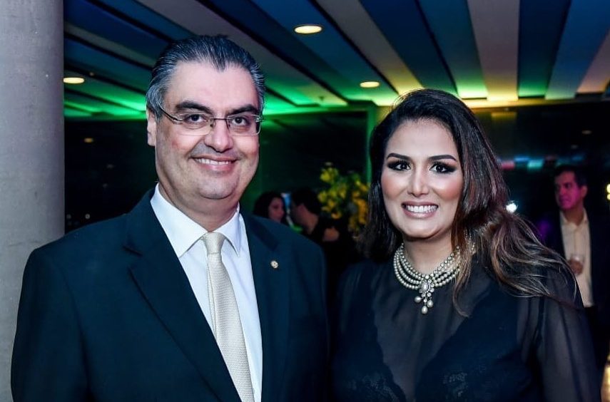 Lobby feito em casa - Crusoé