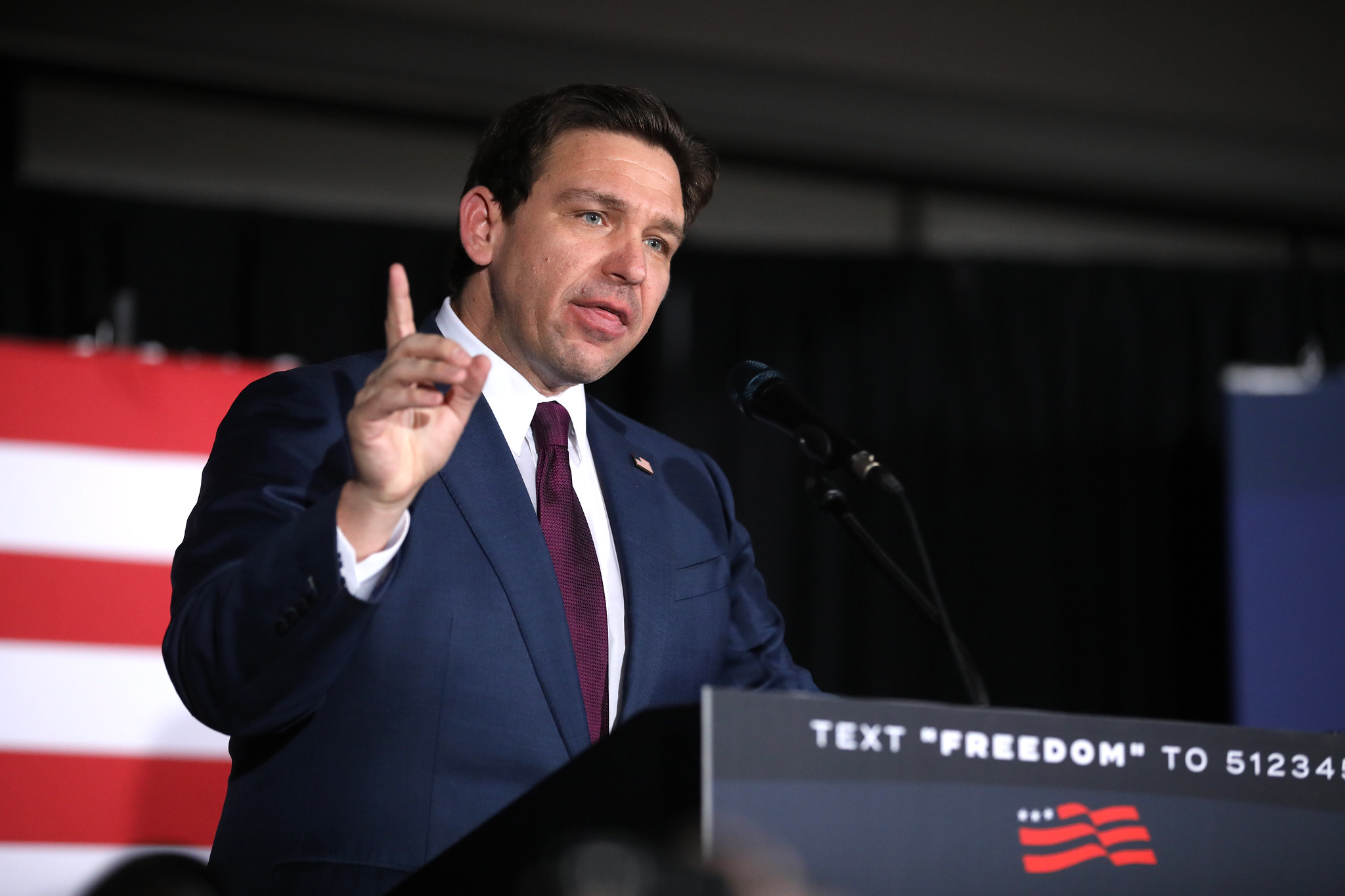 Desistência de DeSantis pode ser tiro fatal em última rival de Trump