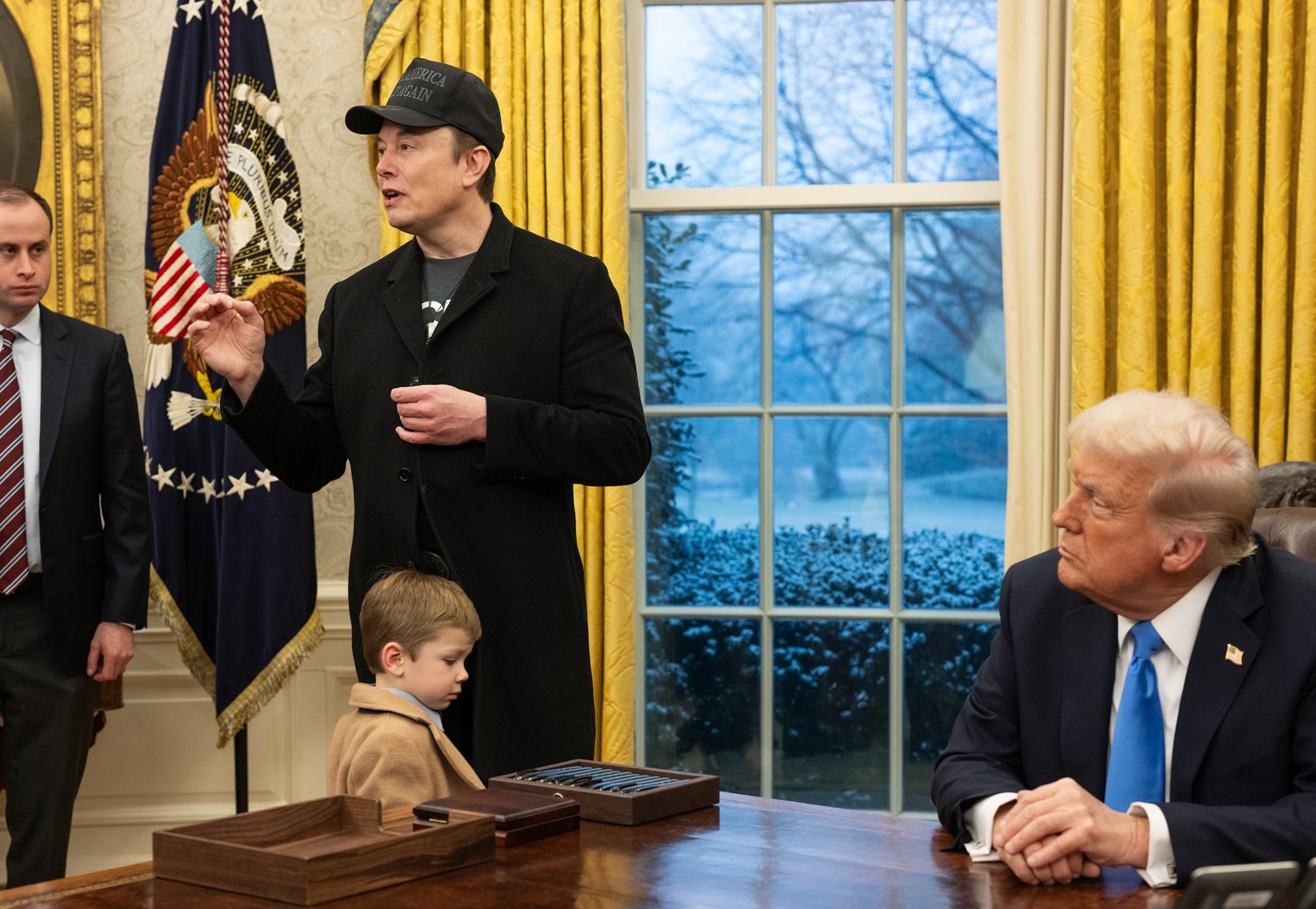 O boné é um inimigo da civilização - Crusoé